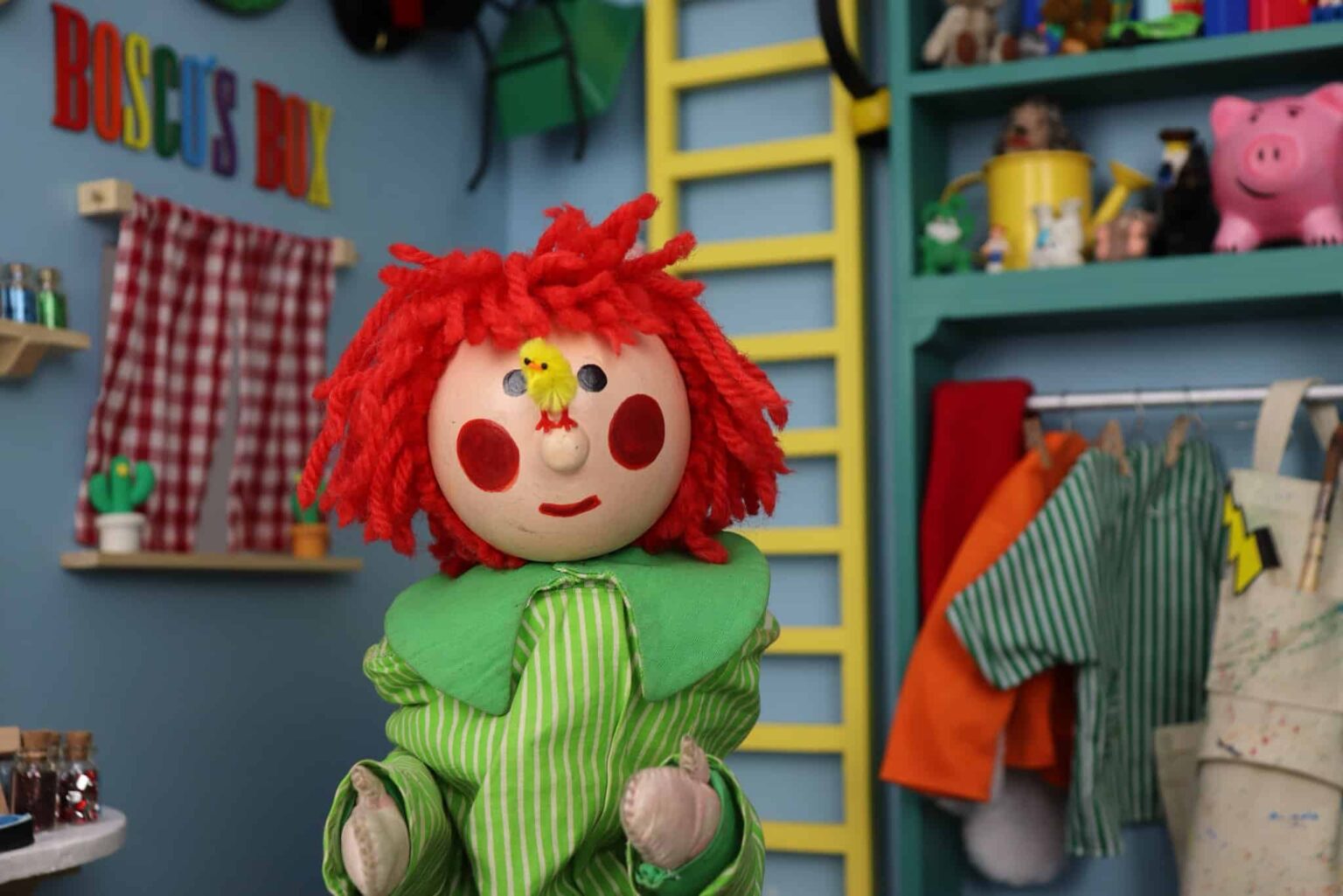 Top 5 ICONIC Irish TV shows 90s kids loved, RANKED